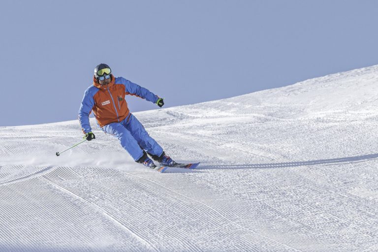 London Indoor Skiing: A Marvellous Snow Adventure in Hemel Hempstead ...